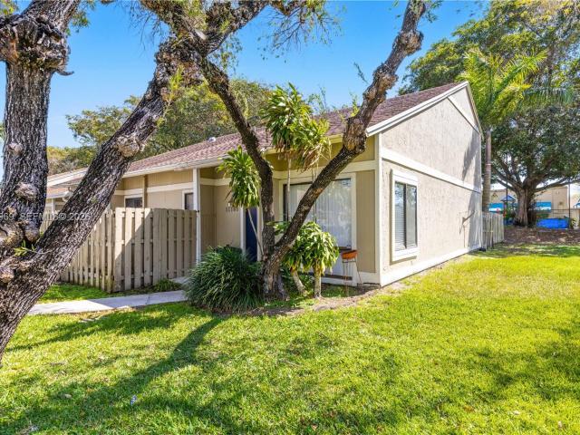 11180 NW 35th St, Unit 11180, Sunrise, FL 33351 | MLS #A11974