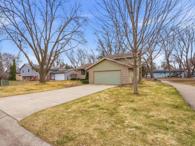 11185 Lanewood Cir, Eden Prairie, MN 55344 | Compass