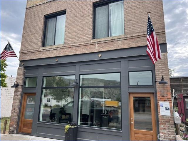 1118 Main St, Oroville, WA 98844