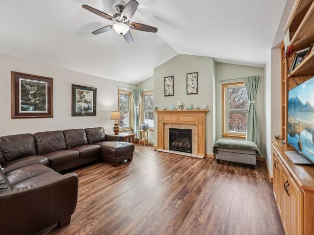 1118 Melody Court NW