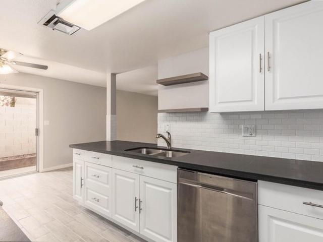 1118 N Granite Reef Rd, Scottsdale, AZ 85257