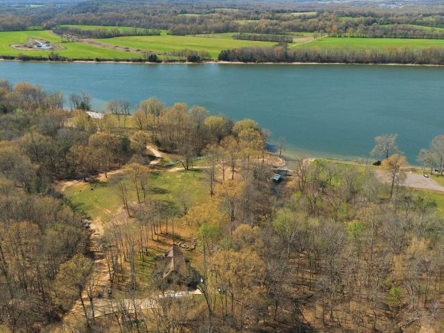1118 Carrollville Landing Rd