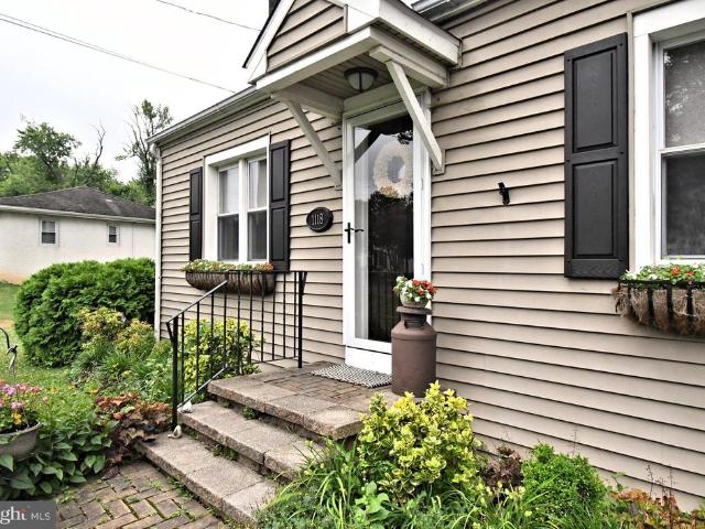 1118 Cornwells Avenue