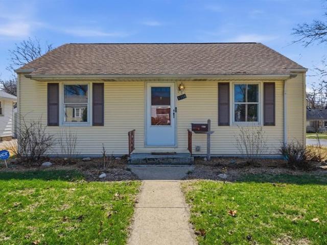 1118 E London Ave, Peoria, IL 61603