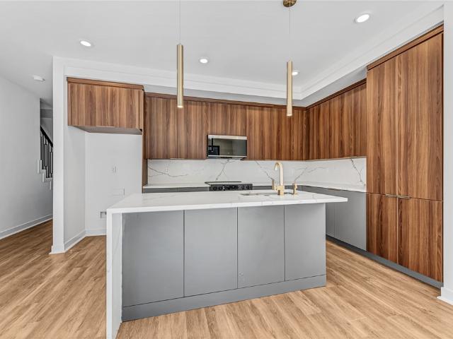 1118 Emilia Avenue