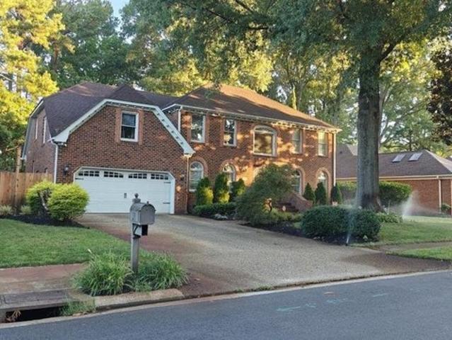 1118 Fairway Dr, Chesapeake, VA 23320