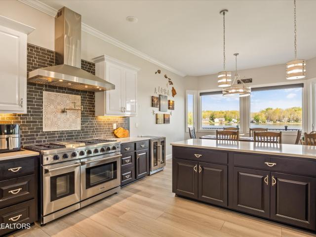 1118 Hileah Drive