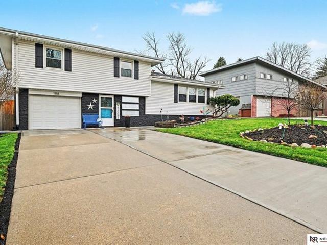 1118 Kingston Ave, Bellevue, NE 68005