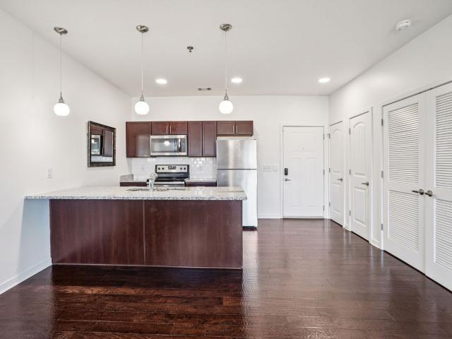 1118 Litton Ave # 305