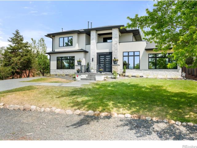 1118 Ravenwood Road