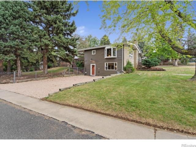 1118 Ridgelawn Drive