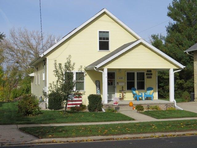 1118 River Dr, Watertown, WI 53094