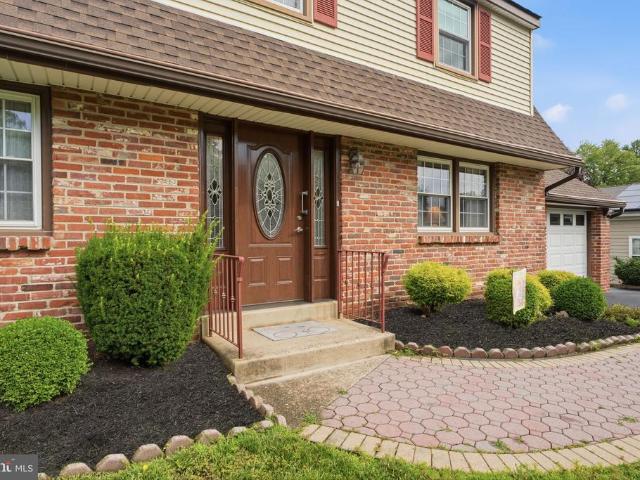 1118 Roberts