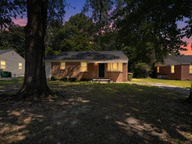 1118 Summerland Dr, Cayce, SC 29033