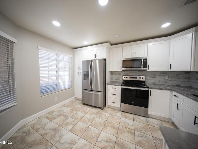 1118 s surfside drive