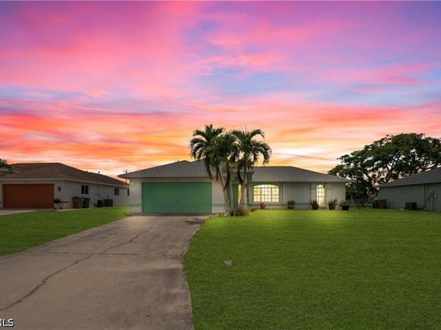 1118 SE 5th Pl, Cape Coral, FL 33990