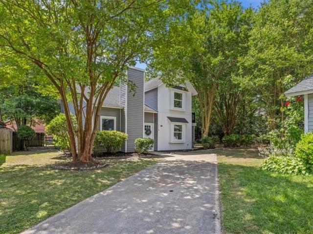 1118 Tall Oak DR