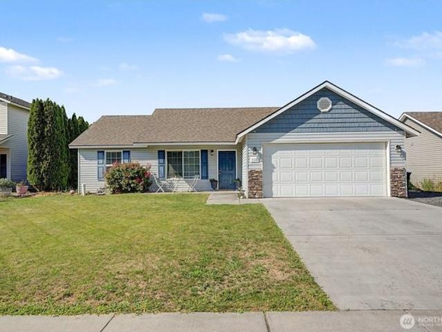 1118 W Luta St, Moses Lake, WA 98837