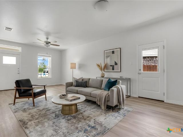 1118 Zora Drive B