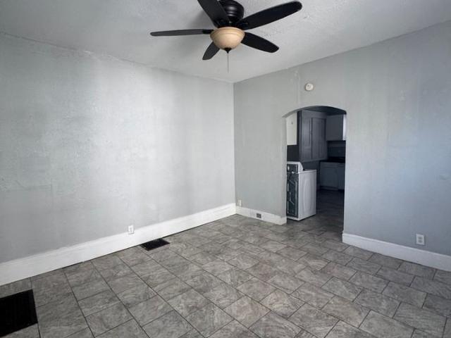 1118 26th Street 1 Bedroom Apartment for Rent at 1118 26th St, Des Moines, IA 50311 Drake