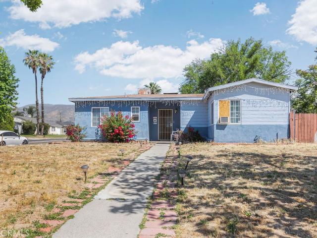 1118 33rd St, San Bernardino, CA 92404 | MLS #IG26081 | Compass