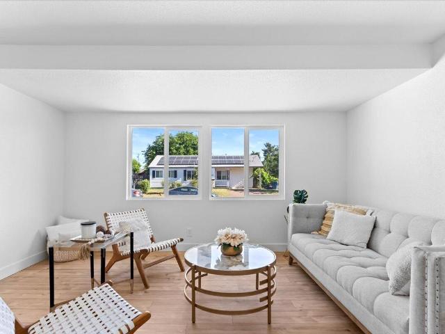 1118 4th Street