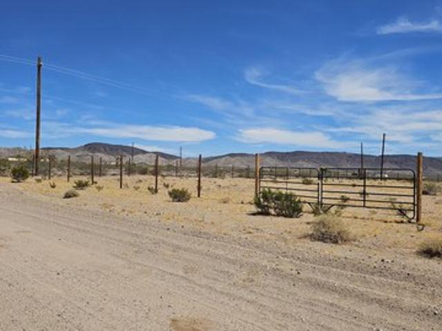 11194 W Broken Bow Dr Unit 233, White Hills, AZ 86445