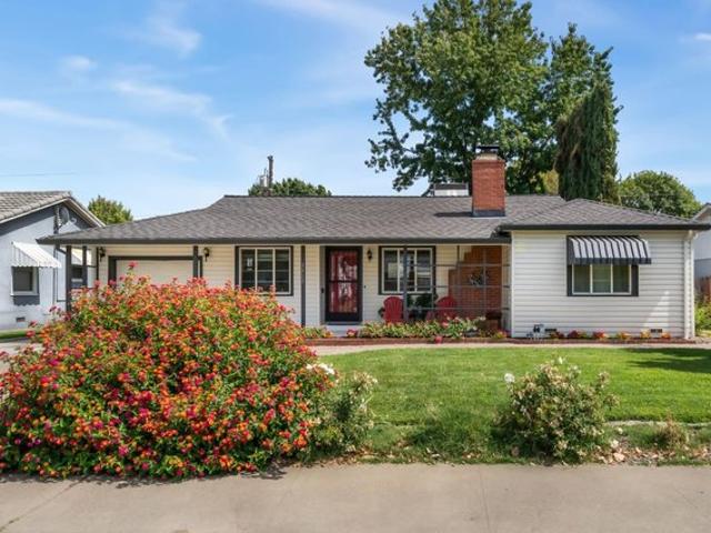 1119 Meadow Rd, West Sacramento, CA 95691