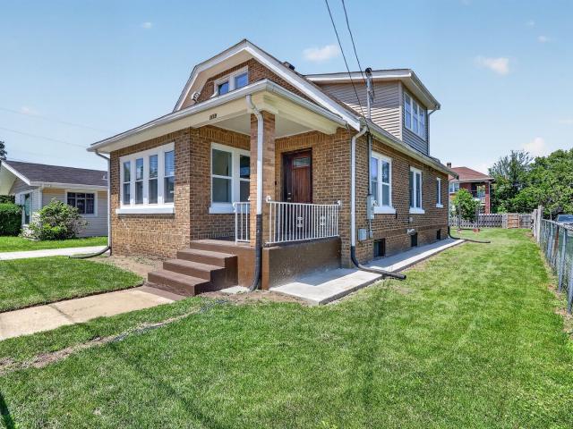 1119 Montague Street