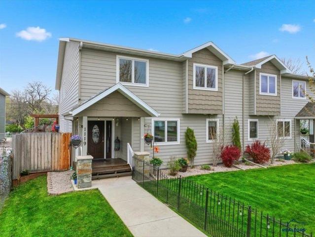 1119 N Canyon St, Spearfish, SD 57783