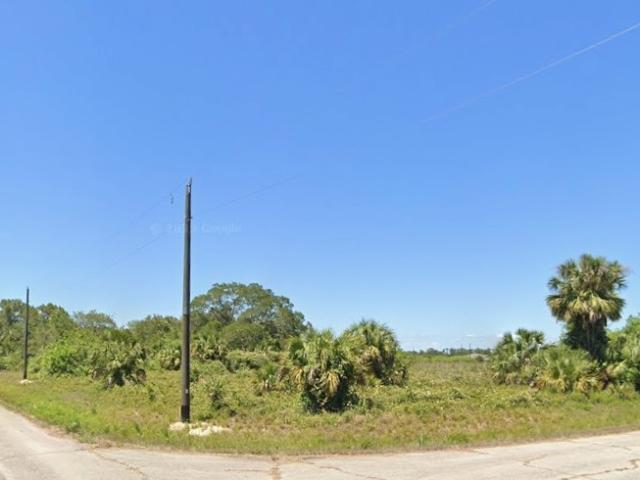 1119 N Andover Dr, LaBelle, FL 33935 | MLS #2025021 | Compass