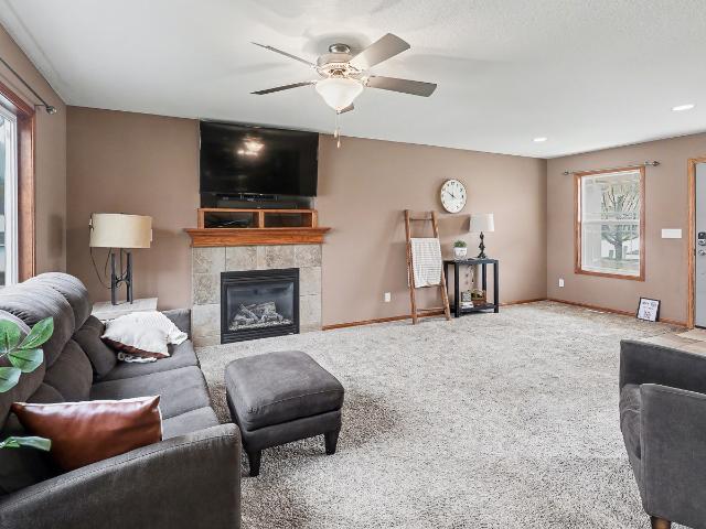 1119 Oakwood Drive