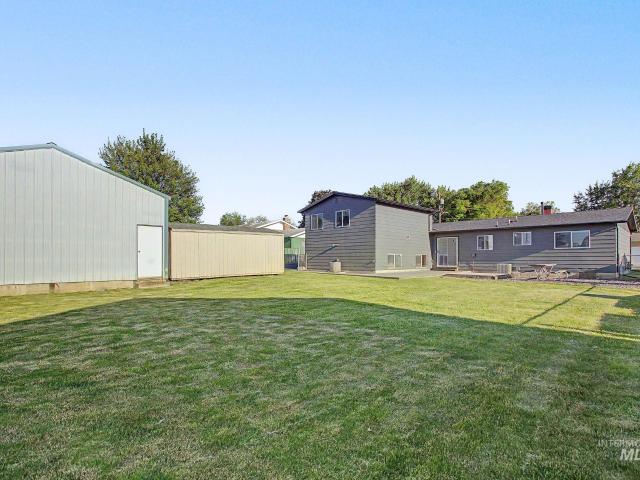 1119 Alder Dr
