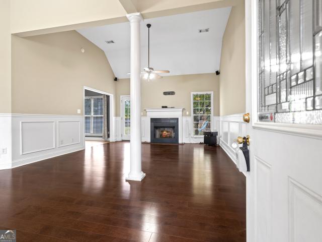 1119 Alma Drive