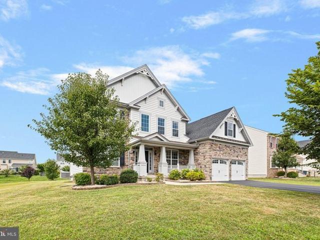 1119 Casey Dr, New Castle, DE 19720