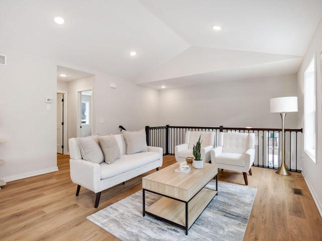 1119 Dorthy Lane