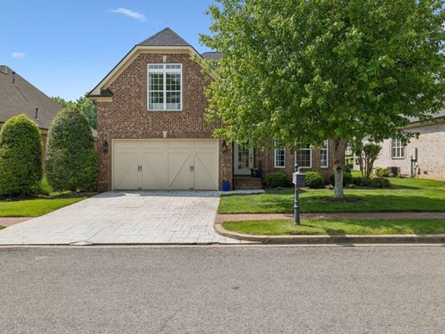 1119 Isaac Franklin Dr, Gallatin, TN 37066