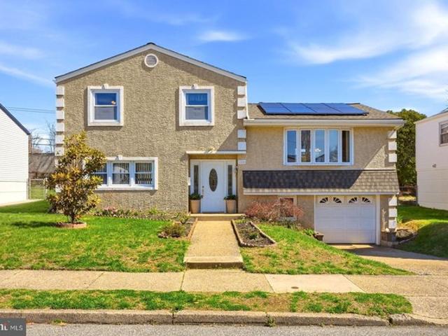 1119 Kent Ln, Philadelphia, PA 19115