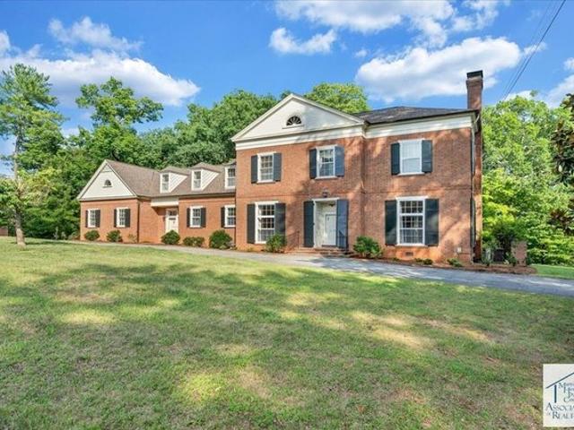 1119 Knollwood Pl, Martinsville, VA 24112