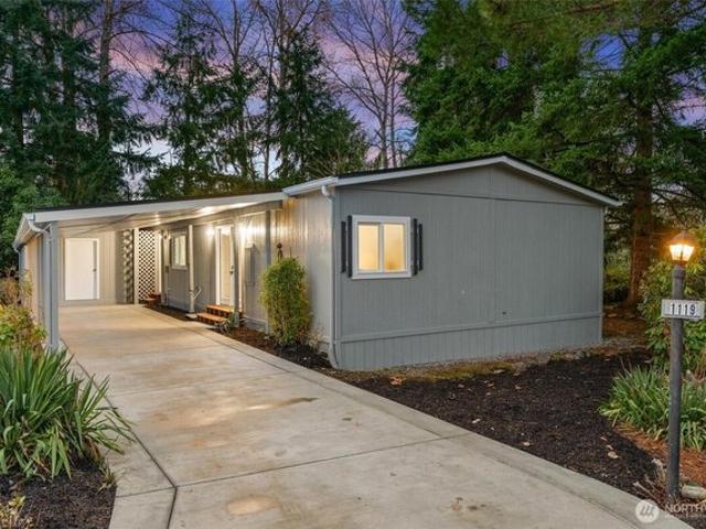 1119 Park Cir, Bothell, WA 98021