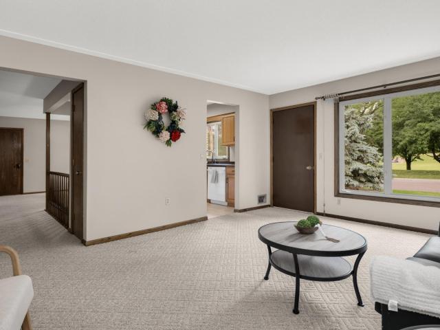 1119 Park Lane