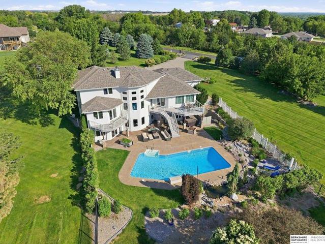 1119 Ponderosa Dr, Fremont, NE 68025