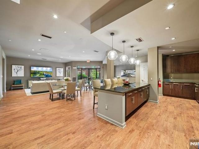 1119 Riverview Ave Unit 119, Englewood, NJ 07631