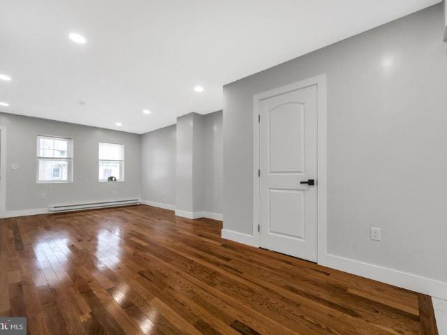 1119 Thomas Street