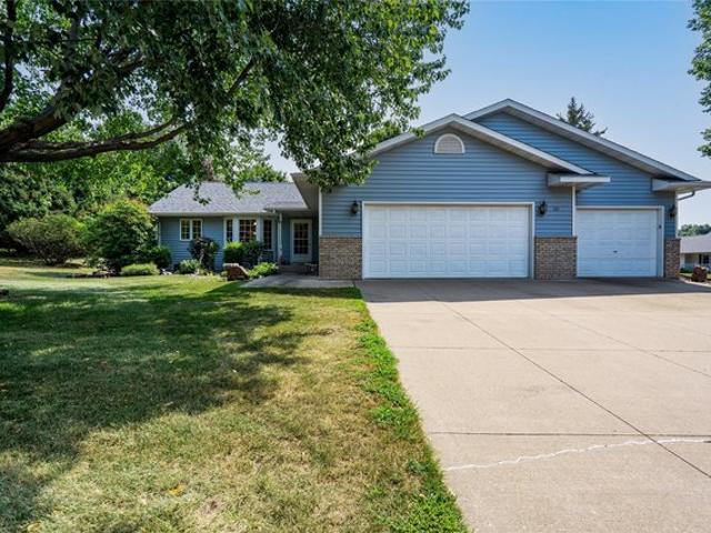 1119 Thompson Dr, Altoona, WI 54720