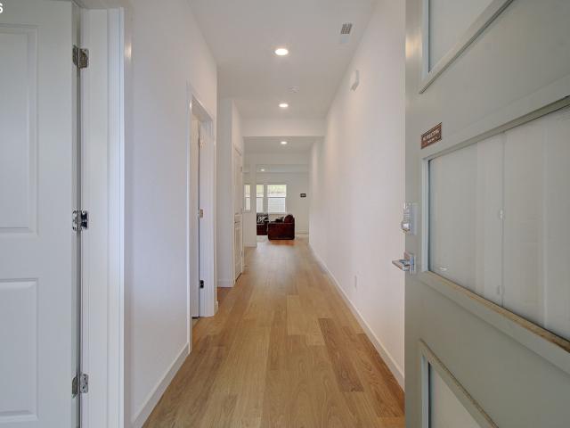 1119 W 15TH ST