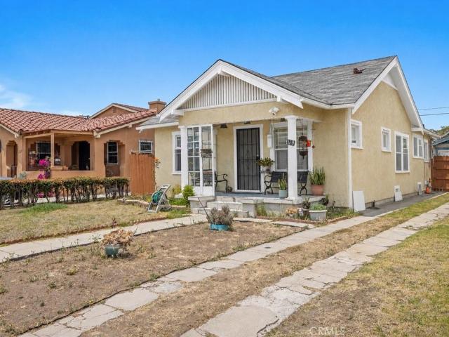 1119 W 84th Place