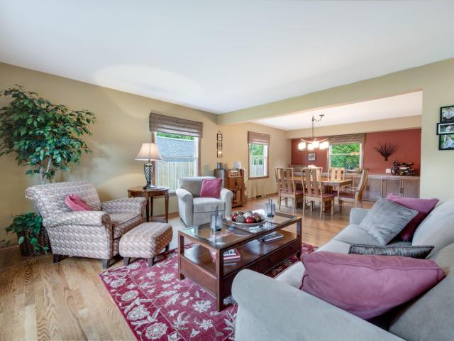 1119 W Fairfield Ct