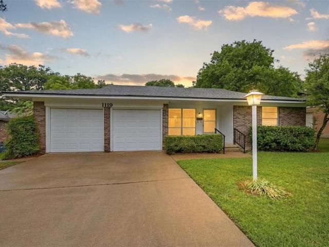 1119 W McGee St, Sherman, TX 75092
