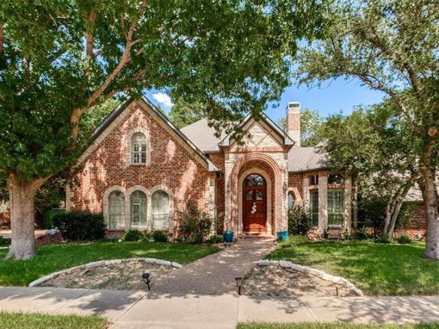 1119 Winding Brook Dr, Garland, TX 75044